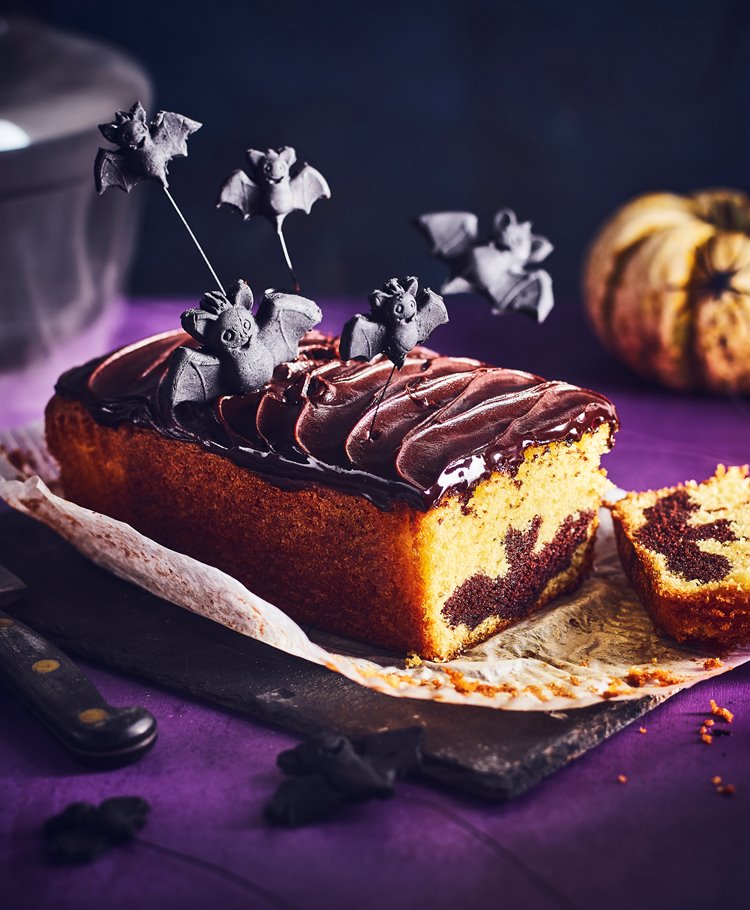 Halloween Bat Loaf Cake Recipe Recipe | Dr. Oetker