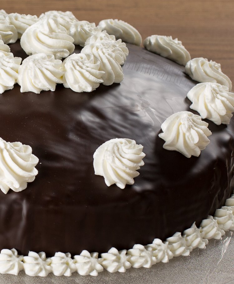 Torta Viennese Sacher con Panna Ricette | Cameo