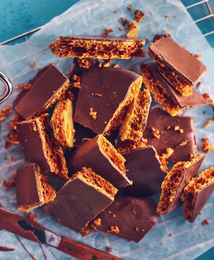 Chocolate Honeycomb Chunks Recipe | Dr. Oetker