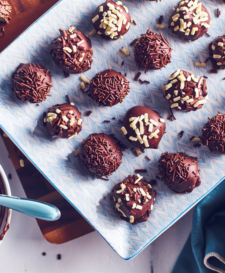After Dinner Chocolate Truffles Recipe | Dr. Oetker